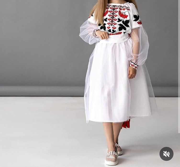 Святкова сукня-вишиванка 116-122: 1 050 грн. - Одяг для дівчаток Талалаївка на Olx