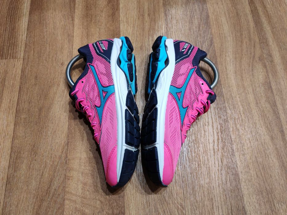 Кроссовки Mizuno Wave Rider 21: 550 грн. - Кросівки для бігу Київ на Olx