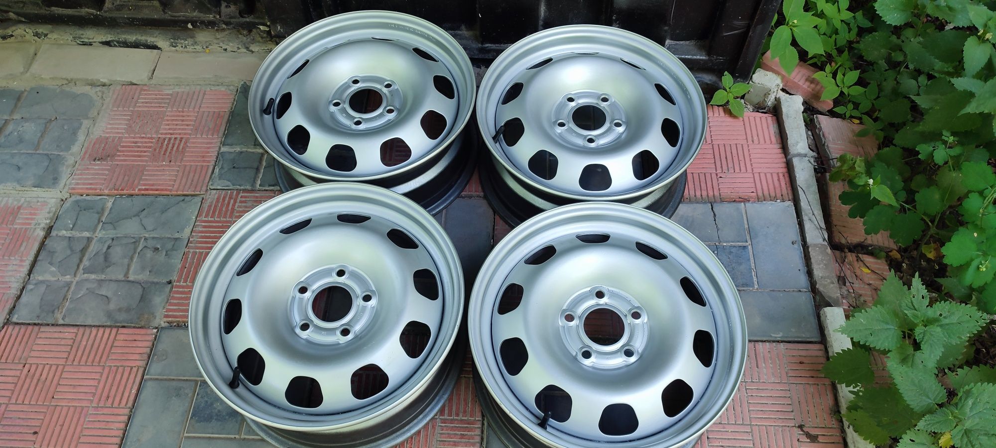 Диски Dacia, Renault Duster 5x114.3 R16: 1 750 грн. - Диски Тернопіль ...