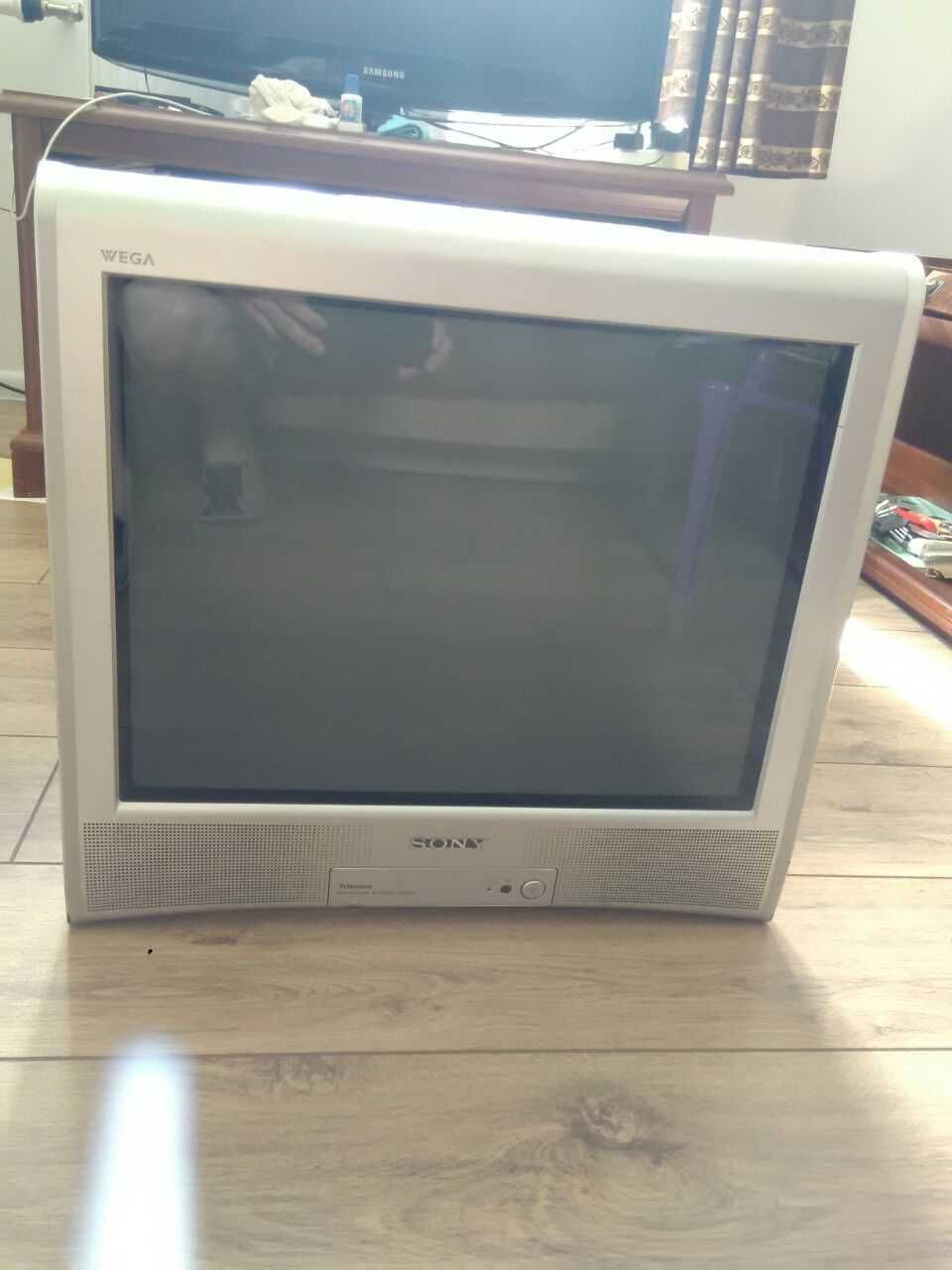 Телевізор SONY TV TRINITRON з плоским екраном 21": 899 грн ...