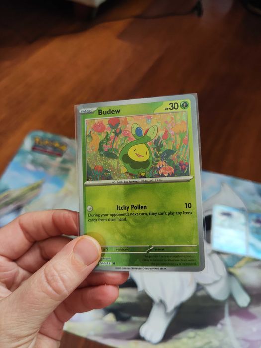 Budew pokeball reverse z Prismatic Evolutions Łódź Górna • OLX.pl
