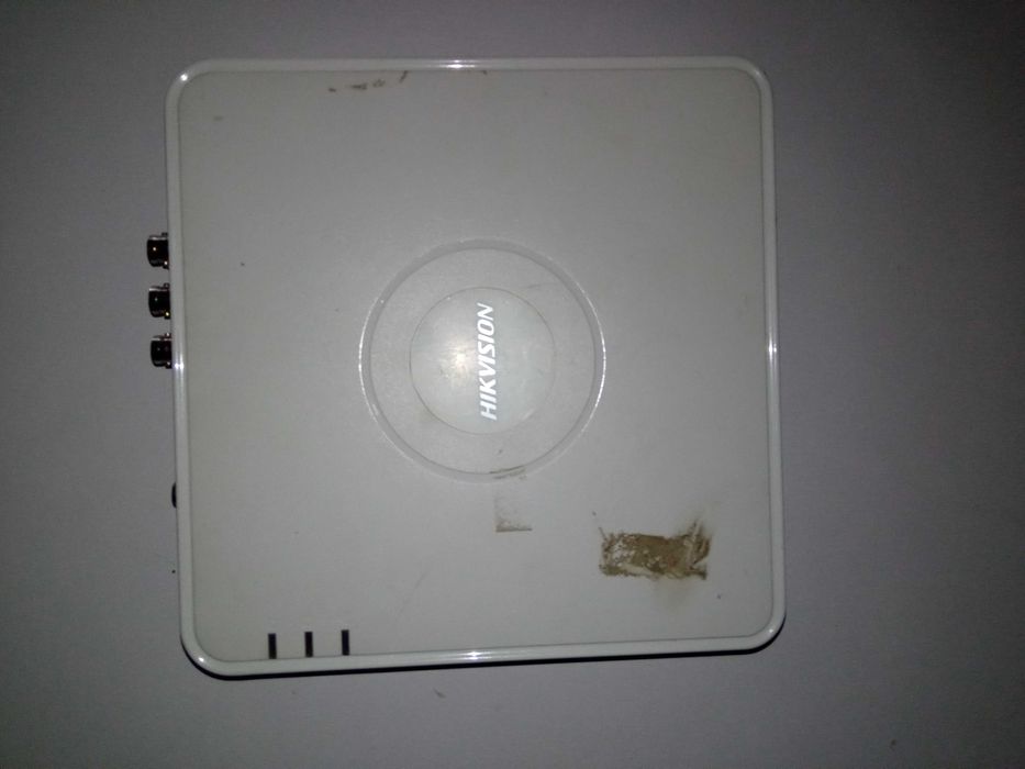 Аналоговый 4-канальный Видеорегистратор HIKVISION DS-7104HWI-S+HDD 1ТБ ...