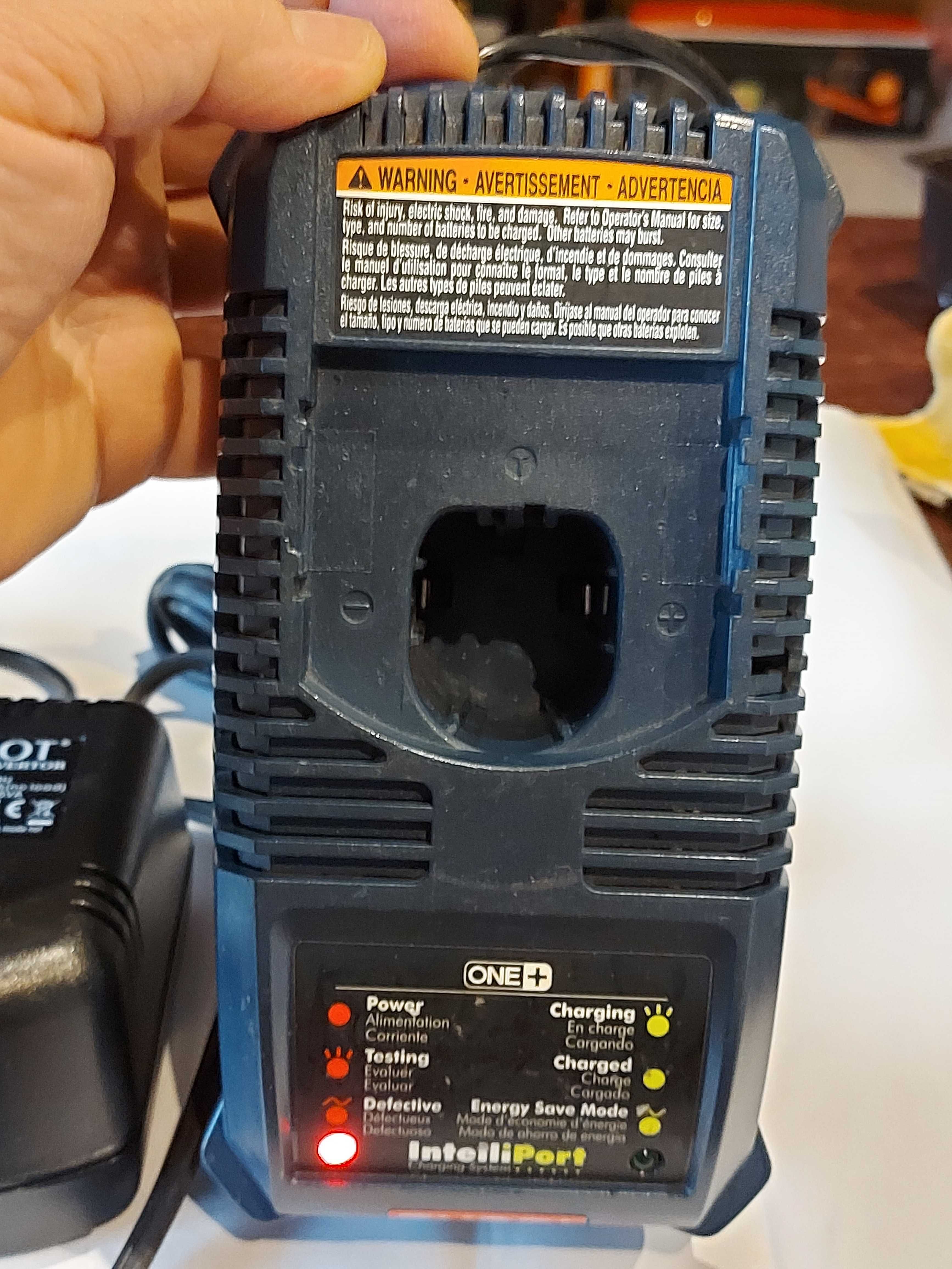 Ładowarka RYOBI ONE+ IntelliPort 18V Model P115 Czechowice-Dziedzice ... Ładowarka RYOBI ONE+ IntelliPort 18V Model P115 Czechowice-Dziedzice ...