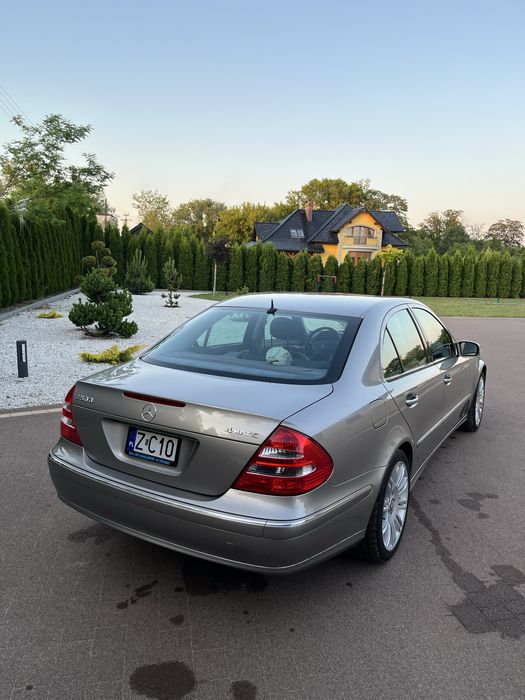 Mercedes e klasa w211 E500 4matic Karczewie • OLX.pl