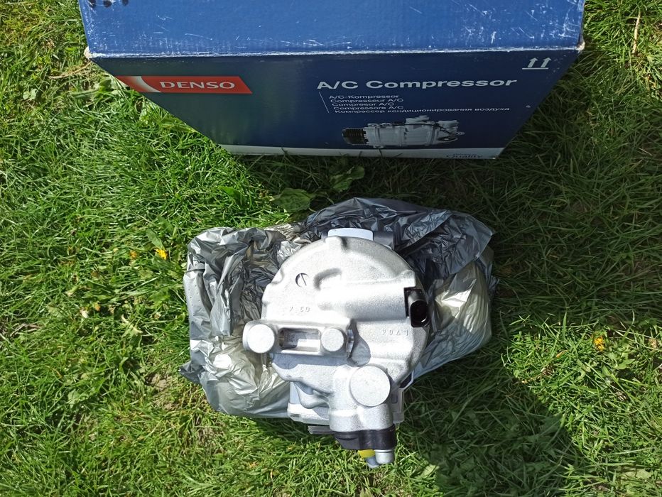 Компресор Denso DCP32045 SUPERB,CADDY,GOLF,JETTA ,Passat B6,B7,TOURAN ...