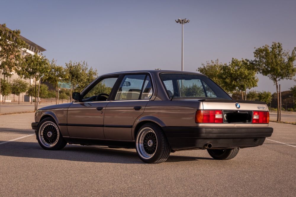 BMW E30 316i sedan Portimão • OLX Portugal