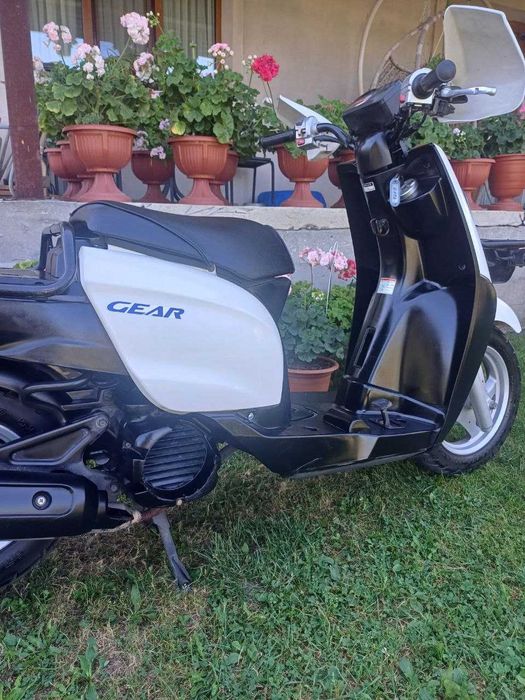 Скутер YAMAHA Gear ямаха: 680 $ - Мопеди / скутери Рівне на Olx
