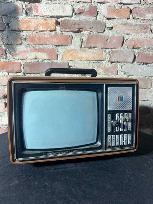 Telewizor Elektronika I-430 retro vintage ZSRR kolorowy CRT Koszalin ...