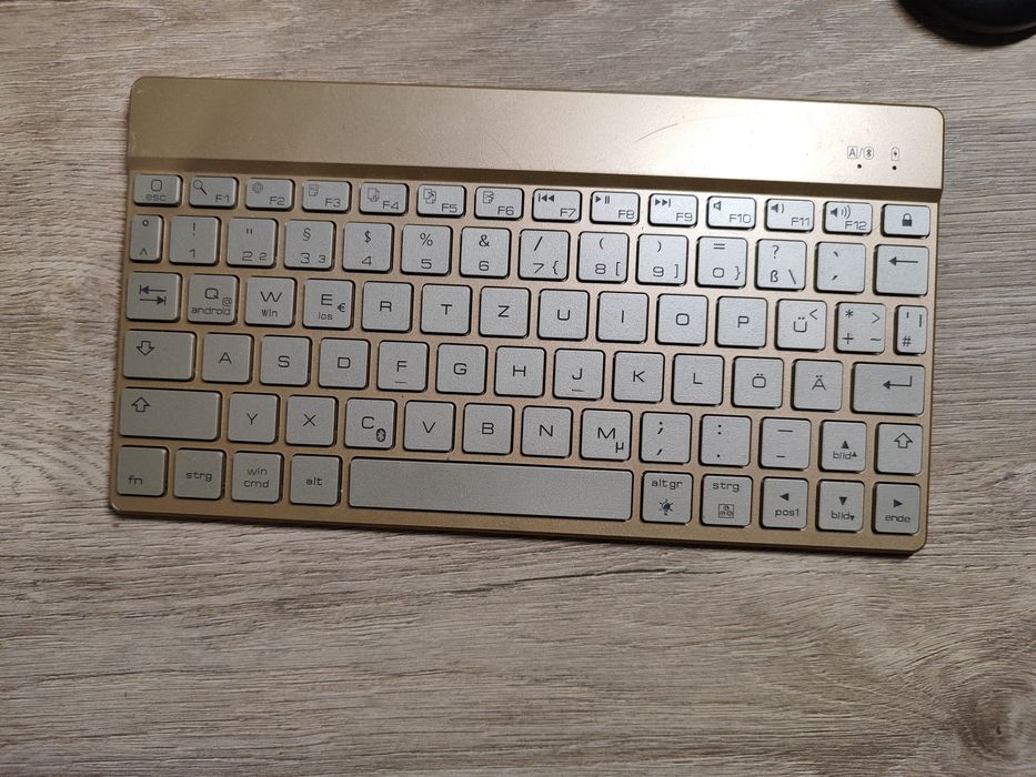 Клавіатура Bluetooth: 499 грн. - Периферійні пристрої Нововолинськ на Olx