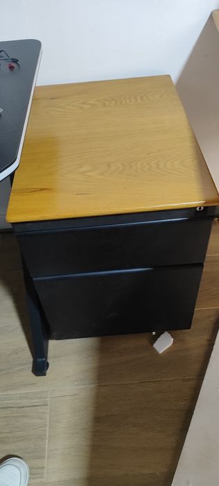 Secretaria Levira grande Ruivães E Novais • OLX.pt