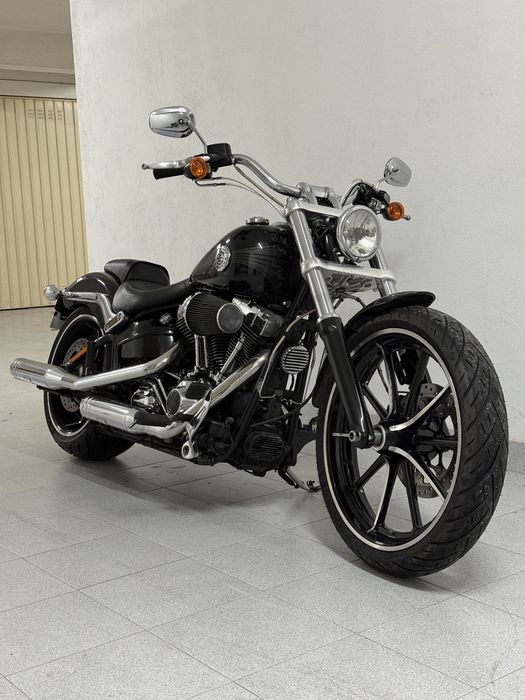Harley Davidson breakout Carcavelos E Parede • OLX.pt