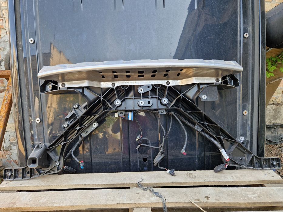 Телевизор голый Tesla Model Y оригинал разборка: 220 $ - Передня панель ...