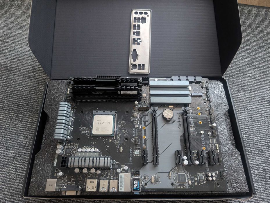 Procesor Ryzen 5 3600 wraz z płytą główną ASRock b450 pro4 i ram 16GB ...