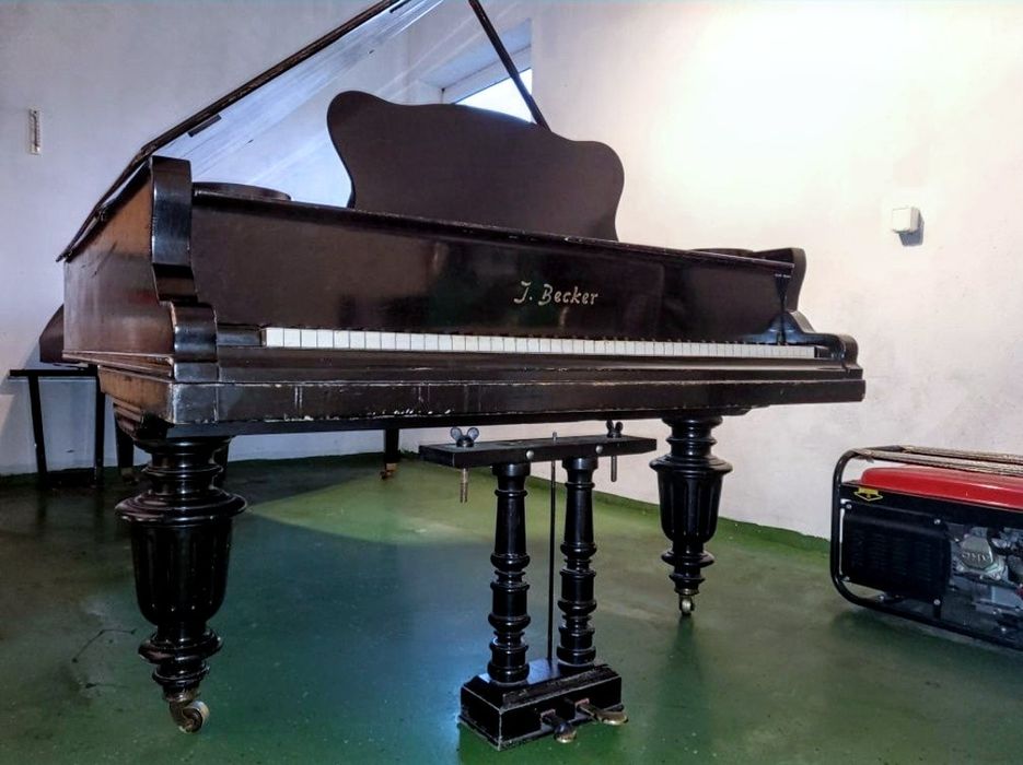 Fortepian Jacob Davidovich Becker [Bekker) pianino 1904 - 1914 J.Becke ...