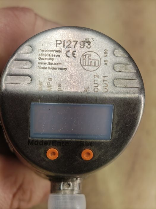 Ifm PI2793 – przetwornik/wyłącznik ciśnienia z wyświetlaczem, IO-Link ...