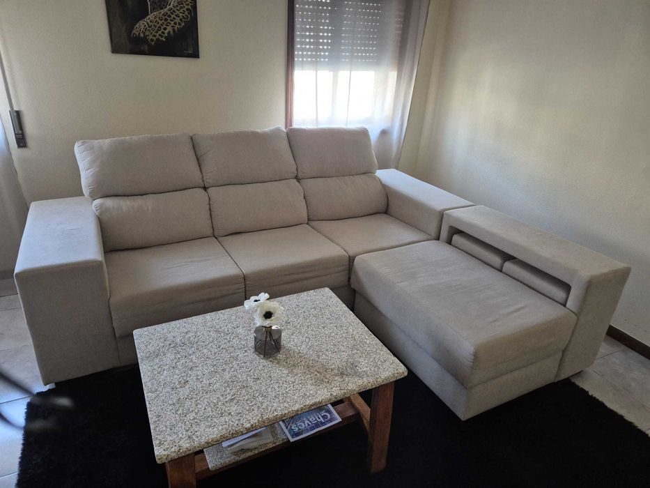 Sofá de sala em ótimo estado Santa Maria Maior • OLX.pt