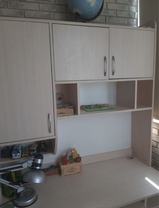 Продам компьютерный стол: 4 000 грн. - Офісні меблі Харків на Olx