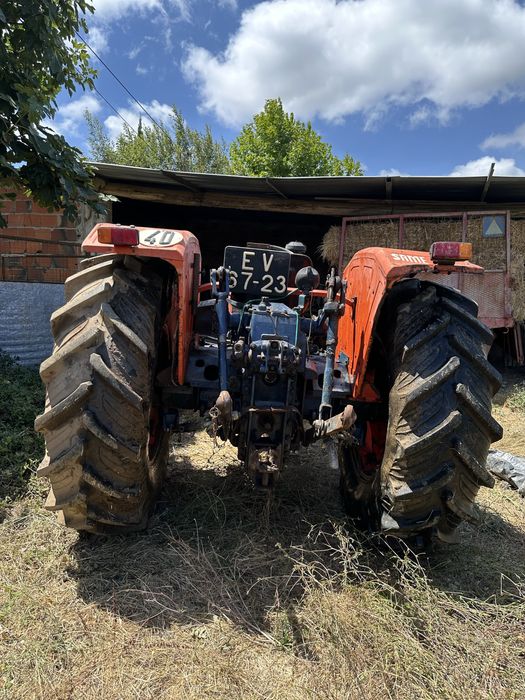 Vende-se Tractor Soure • OLX.pt