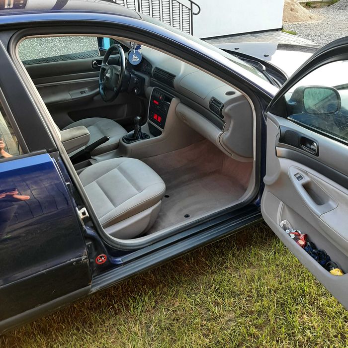 Audi A4 B5 1,6 benzyna (1998 r.) Chrząstówka • OLX.pl