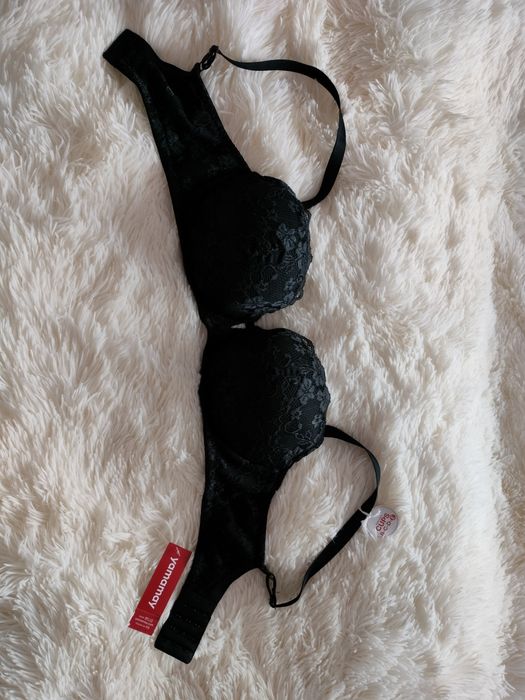 Czarny biustonosz 75E Mzyki • OLX.pl