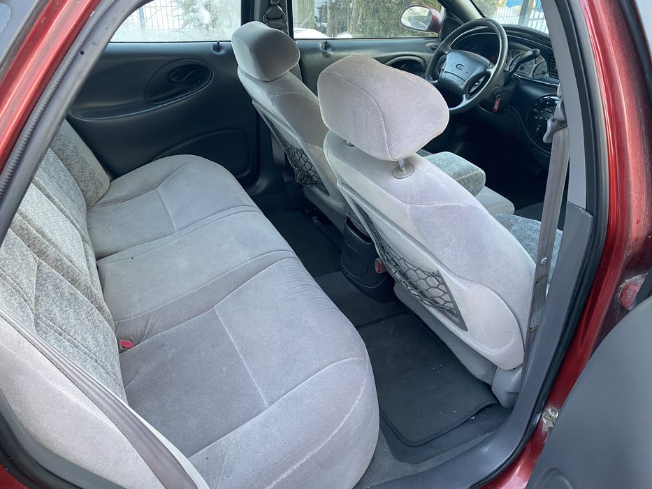 Na sprzedaż ford Taurus 2.0 lpg automat Dobry stan zamiana Warszawa ...
