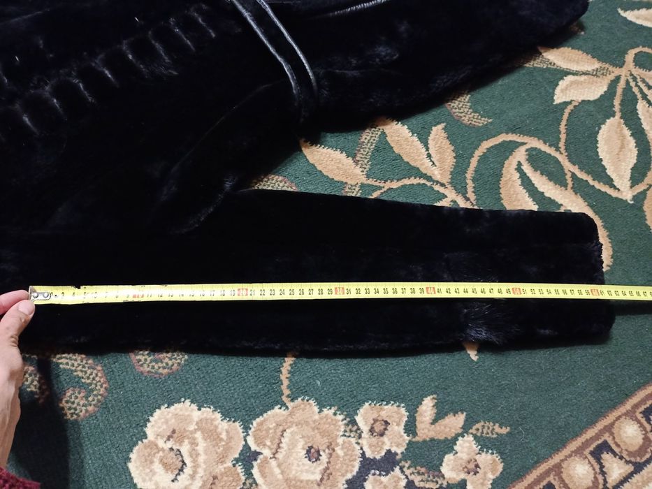 Шуба мутон з вставками норки: 800 грн. - Шуби, кожухи Баранівка на Olx