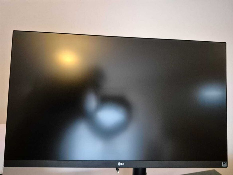 LG UltraFine Display Ergo 27” 4K (27UN880) Aljezur • OLX.pt