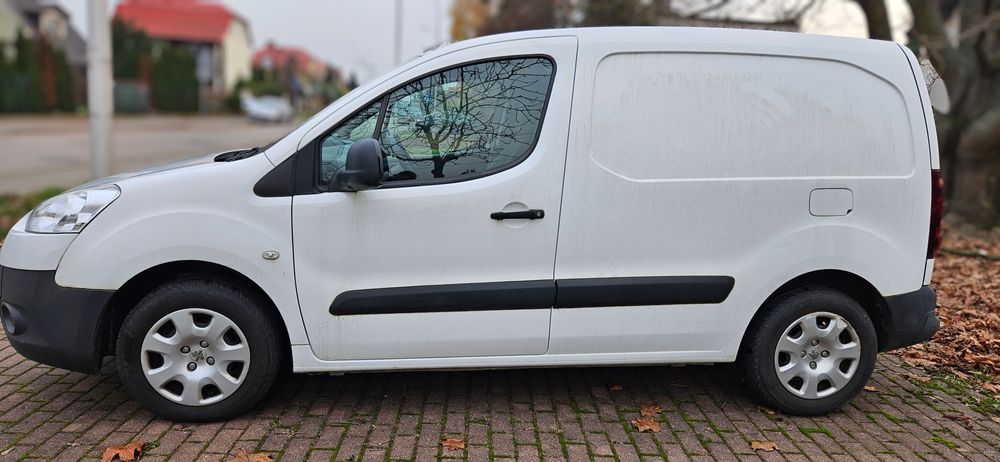 Peugeot Partner 1,6 HDI, niski przebieg, super stan Płock • OLX.pl