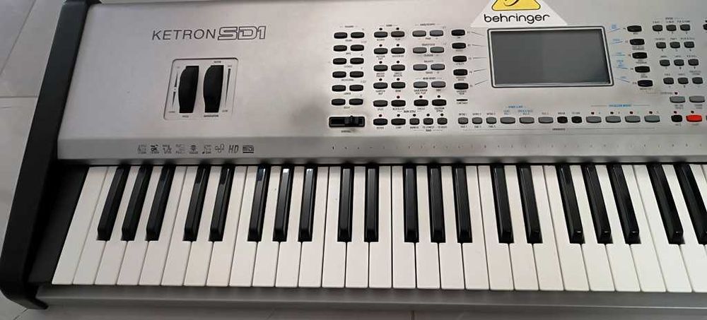 keyboard ketron - Dubiecko - sprawdź kategorię Instrumenty klawiszowe