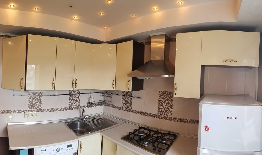 КПІ 2-к/р Берестейський проспект Перемоги метро Політехнічний інститут: 18 000 грн ...