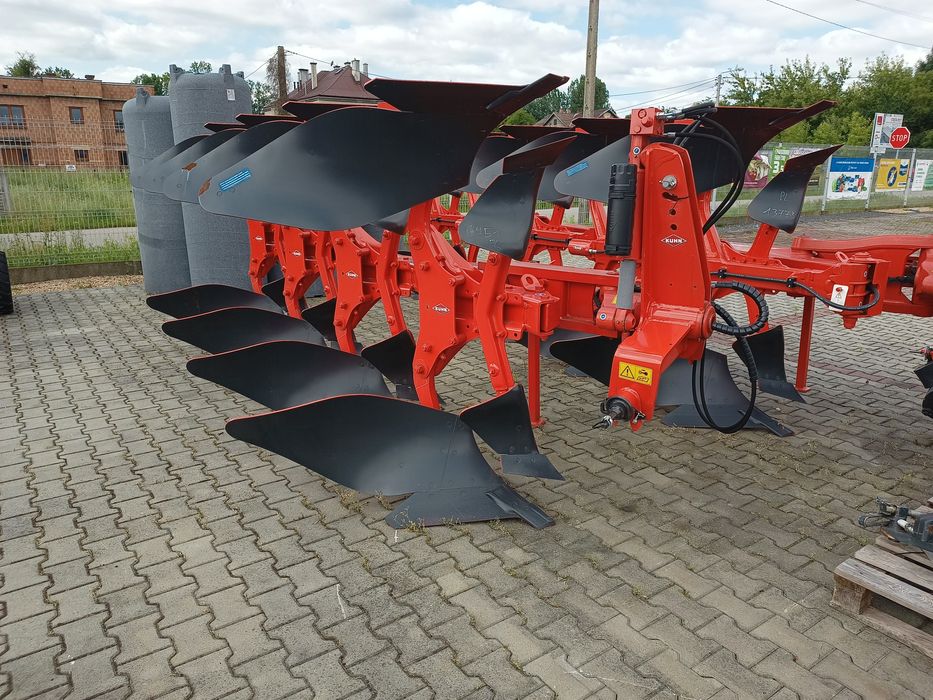 Pług KUHN Multi Master 123 VARI Master 153 wyprzedaż rocznika 2024 ...