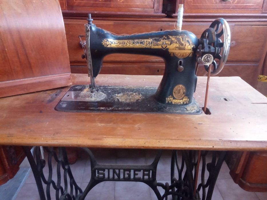 Máquina de Costura SINGER Faro (Sé E São Pedro) • OLX.pt