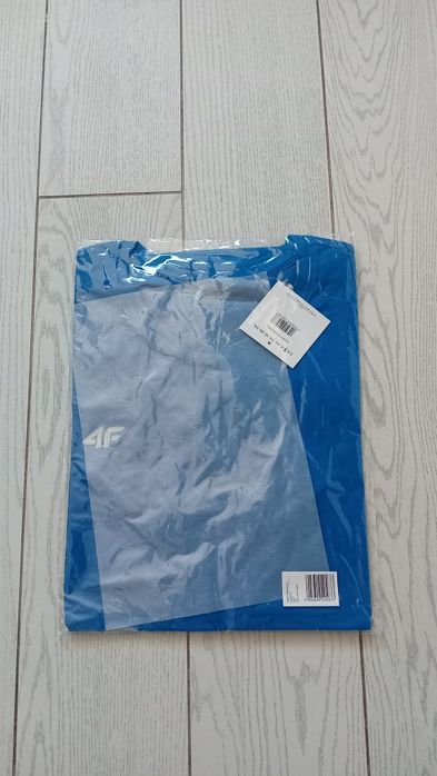 Niebieski T-shirt 4F męski L z małym srebrnym logo 633 Poznań Chartowo ...
