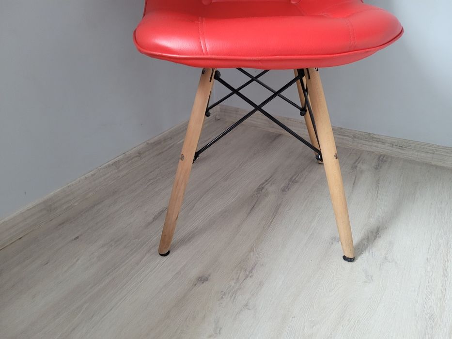Czerwone krzesło Gołańcz • OLX.pl