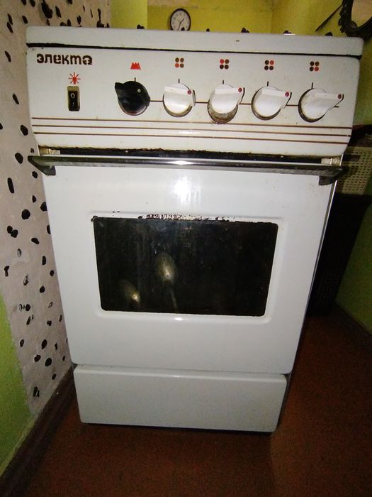 Газовая плита Электа: Безкоштовно - Плити / варильні поверхні Харків на Olx