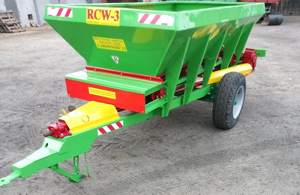 Rozsiewacz wapna rcw 3 Piast piaskarka BDB Kalisz • OLX.pl