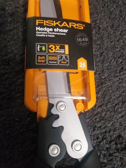 Ножиці для живоплоту Fiskars PowerGear X HSX92 кущоріз: 2 200 грн. - Ручний інструмент Київ на Olx