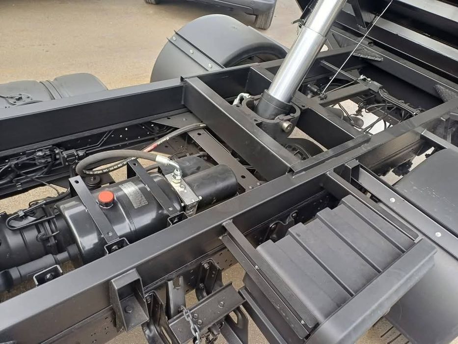 ISUZU 'NPR' [TRI-Basculante] • 3.0L》150HP • Ligeira Águas Santas • OLX.pt