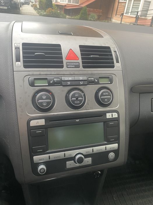 Фольсваген тоуран- автомат: 5 499 $ - Volkswagen Чагор на Olx