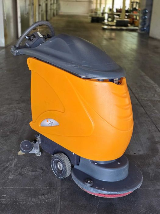 Automat szorująco-zbierający TASKI SWINGO 855B z trakcją Świebodów • OLX.pl