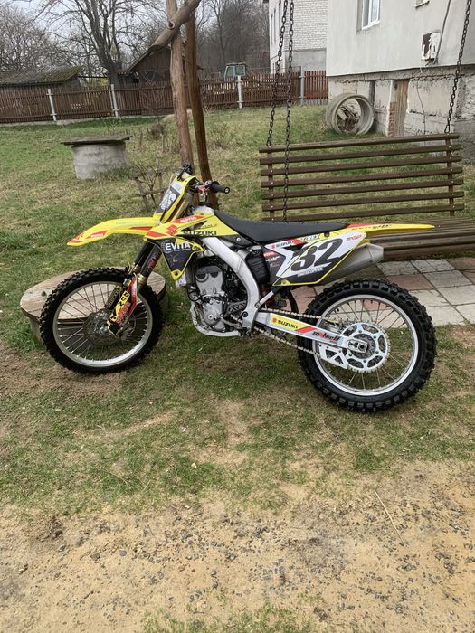 Терміново! Suzuki RMZ 250: 3 150 $ - Мотоцикли Яворів на Olx