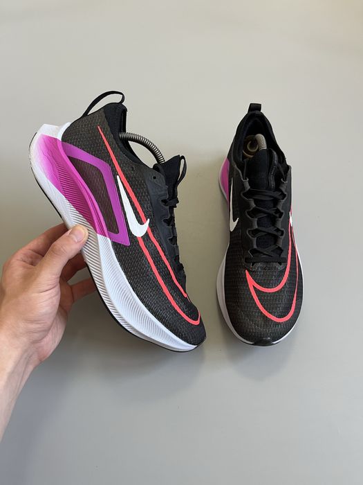 Nike zoom fly 4 black vaporfly next 2 42(27cm): 1 500 грн. - Кросівки ...