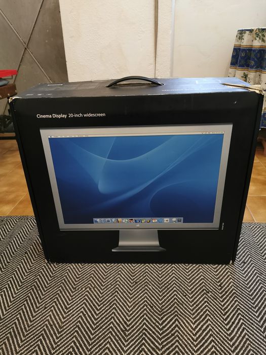 Apple cinema display 20' Alvalade • OLX.pt