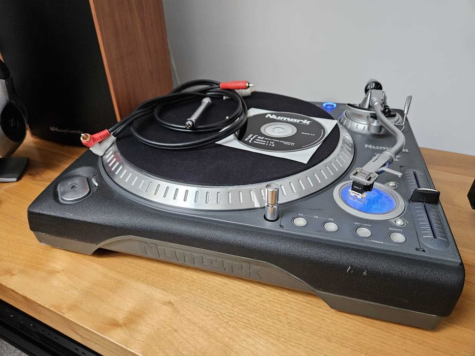 Numark TTX USB - Gramofon z napędem bezpośrednim Direct-Drive Grabiny ...