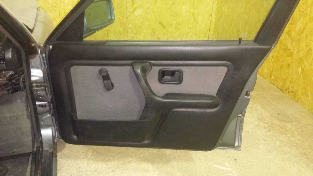 BMW E30 324TD_Para Peças Panoias de Cima • OLX Portugal