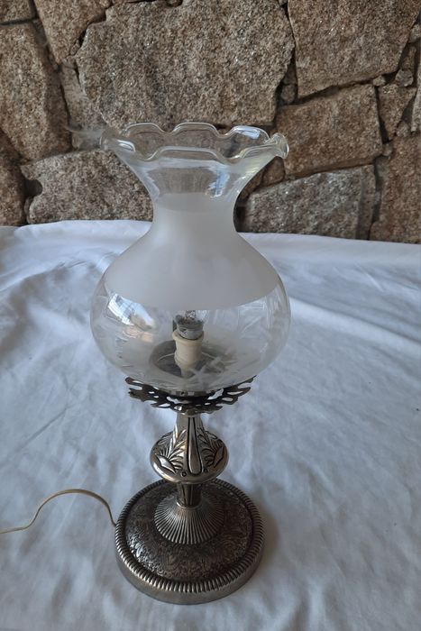 Candeeiro antigo Nespereira • OLX Portugal