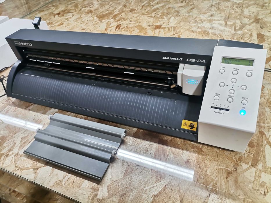 Plotter de Corte Roland Gs 24 Nogueira, Fraião E Lamaçães • OLX Portugal