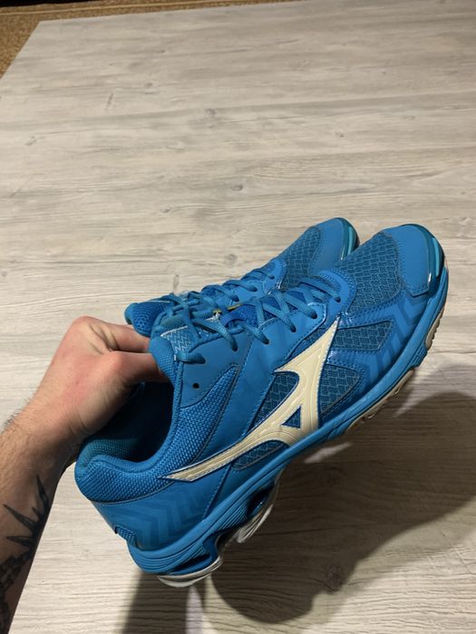 Волейбольні кросівки Mizuno Wave Bolt 7: 1 550 грн. - Кросівки для залу ...