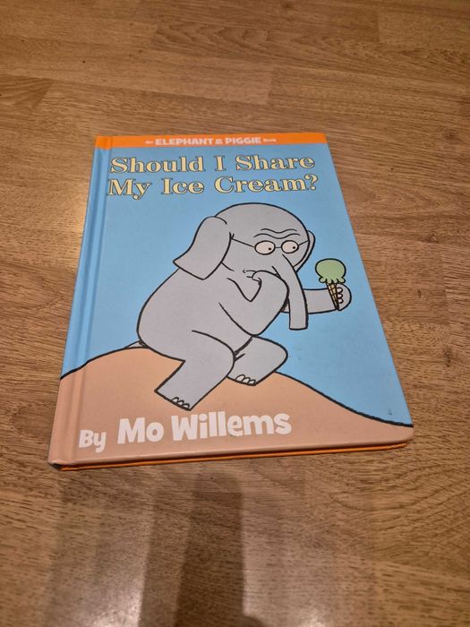 Should I Share my Ice Cream?-An Elephant and Piggie Book ENGLISH ...