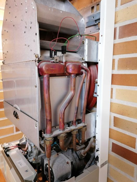 Caldeira Vulcano ZWE 24-3, HKD 31, usada Odivelas • OLX.pt